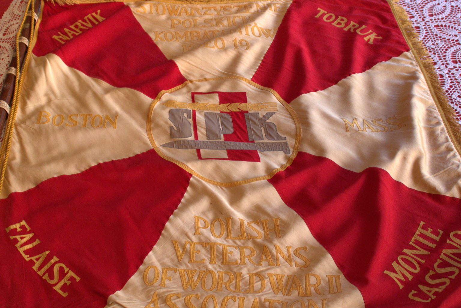Polish Veterans of World War II Flag | The Polish Center of Discovery ...